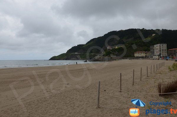 Plage Deba à Deba - Pays basque - Espagne - Avis et Photos - Plages.tv